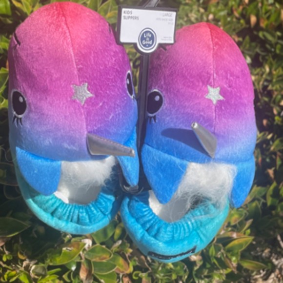 Life Is Good | Shoes | Life Is Good Unicorn Indoor Slippers Plush Shoe ...